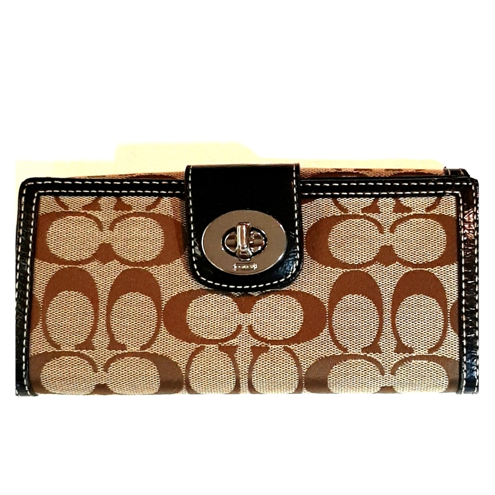 Coach Signature Turn-Lock Envelope Flap Wallet - Gem